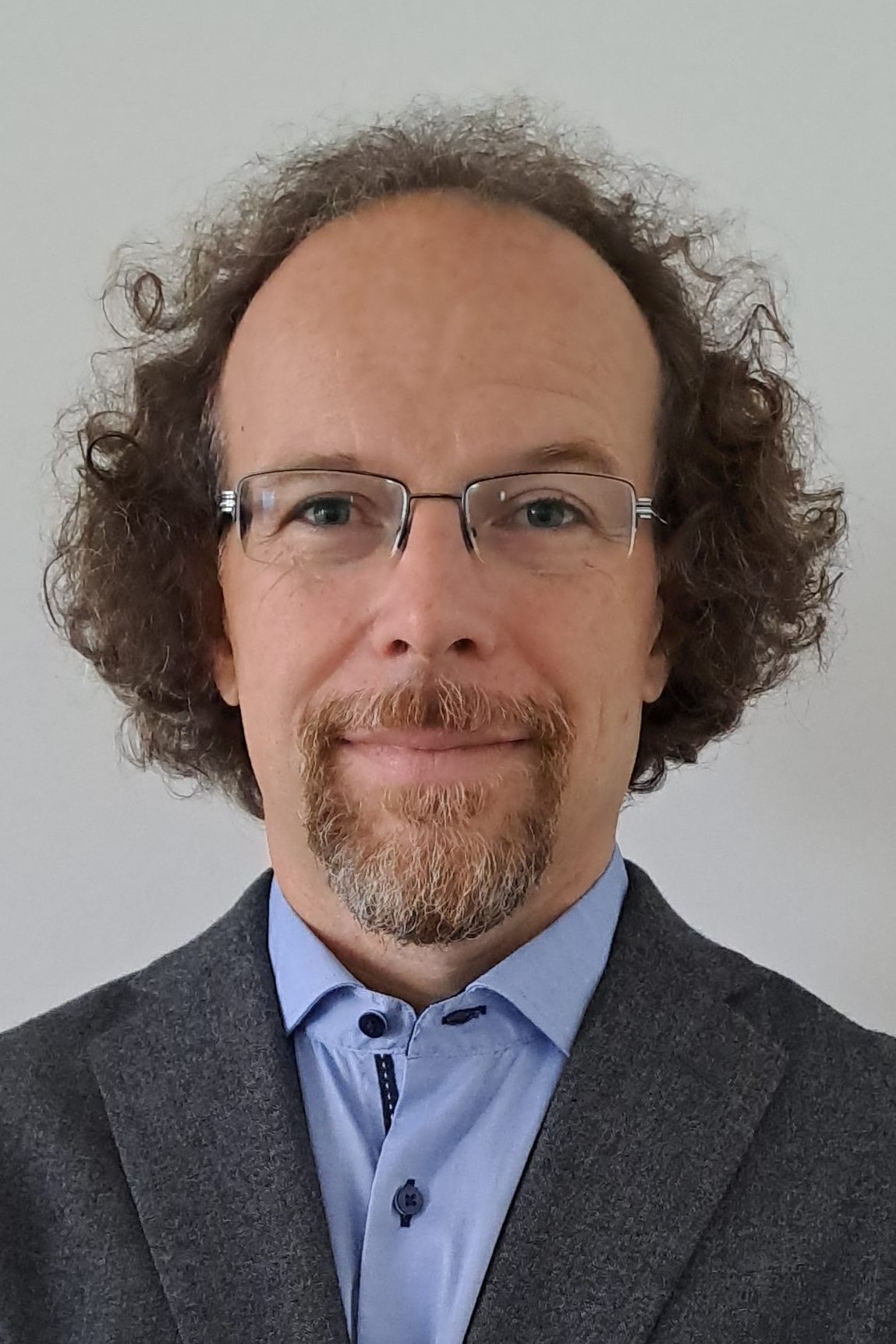 Our Biographies – The Fruhwirth Lab